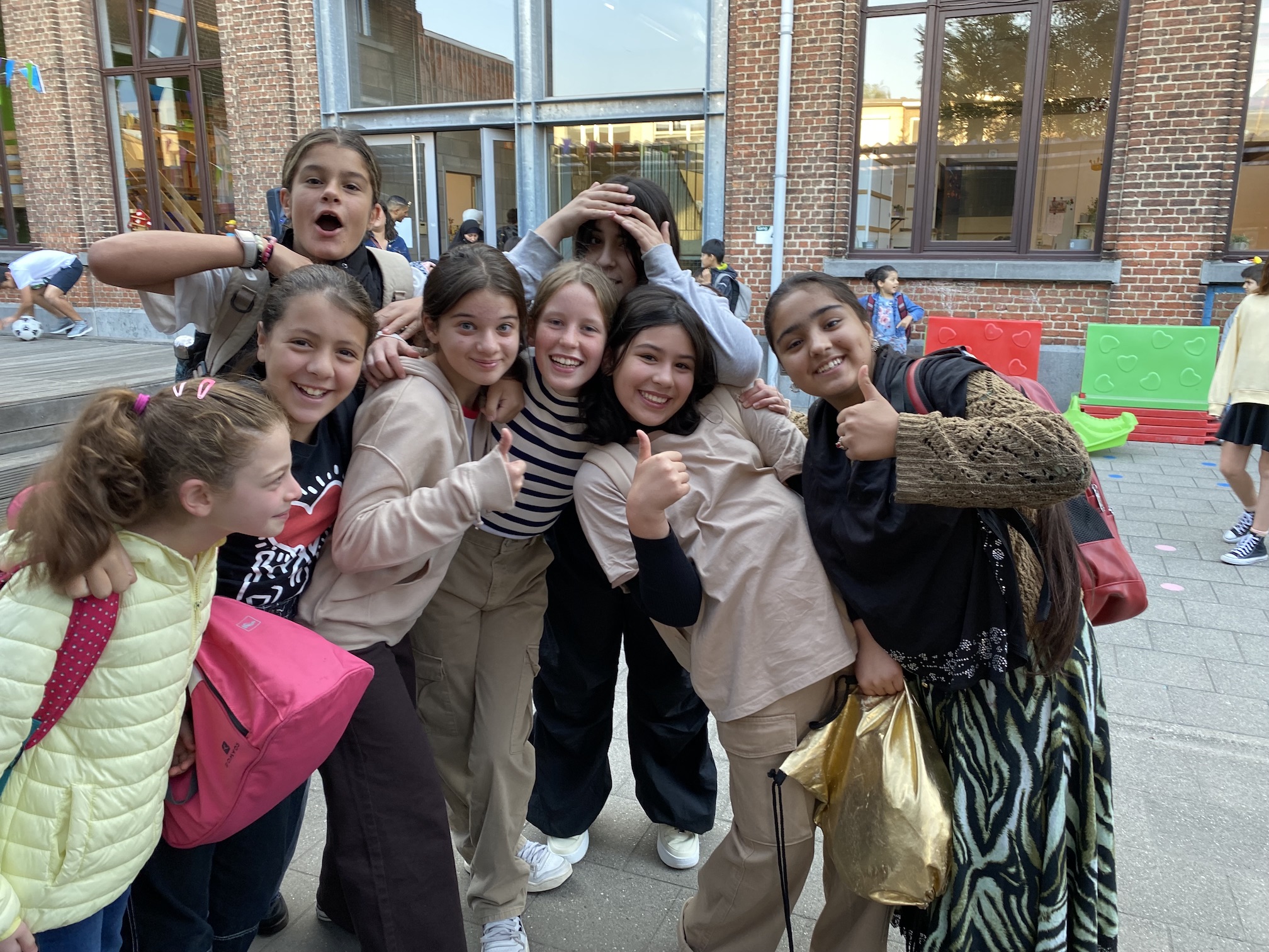 Eindelijk...weer naar school - Basisschool Het Spoor